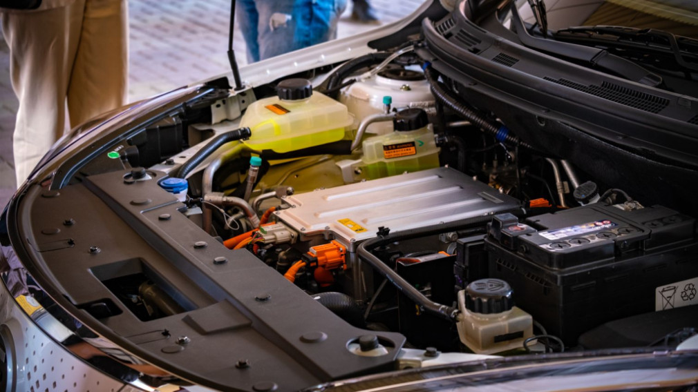 Начались испытания первого российского спортивного электрокара Elecar ...