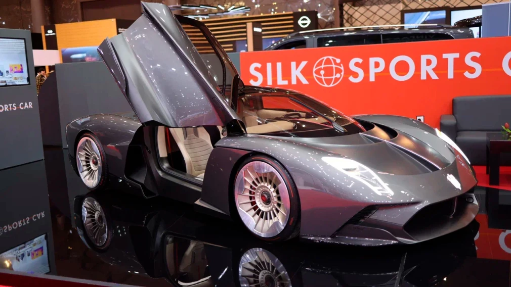 Silk Sports Company привезли на GIMS 2023 гиперкар S9
