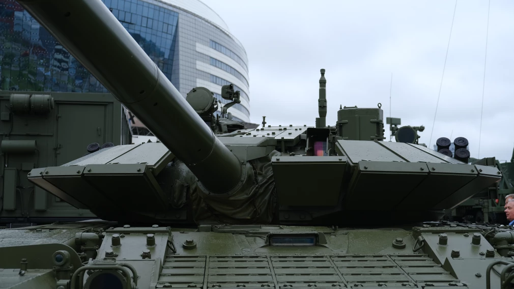 На MILEX-2023 белорусские разработчики показали новейший танк Т-72БМ2